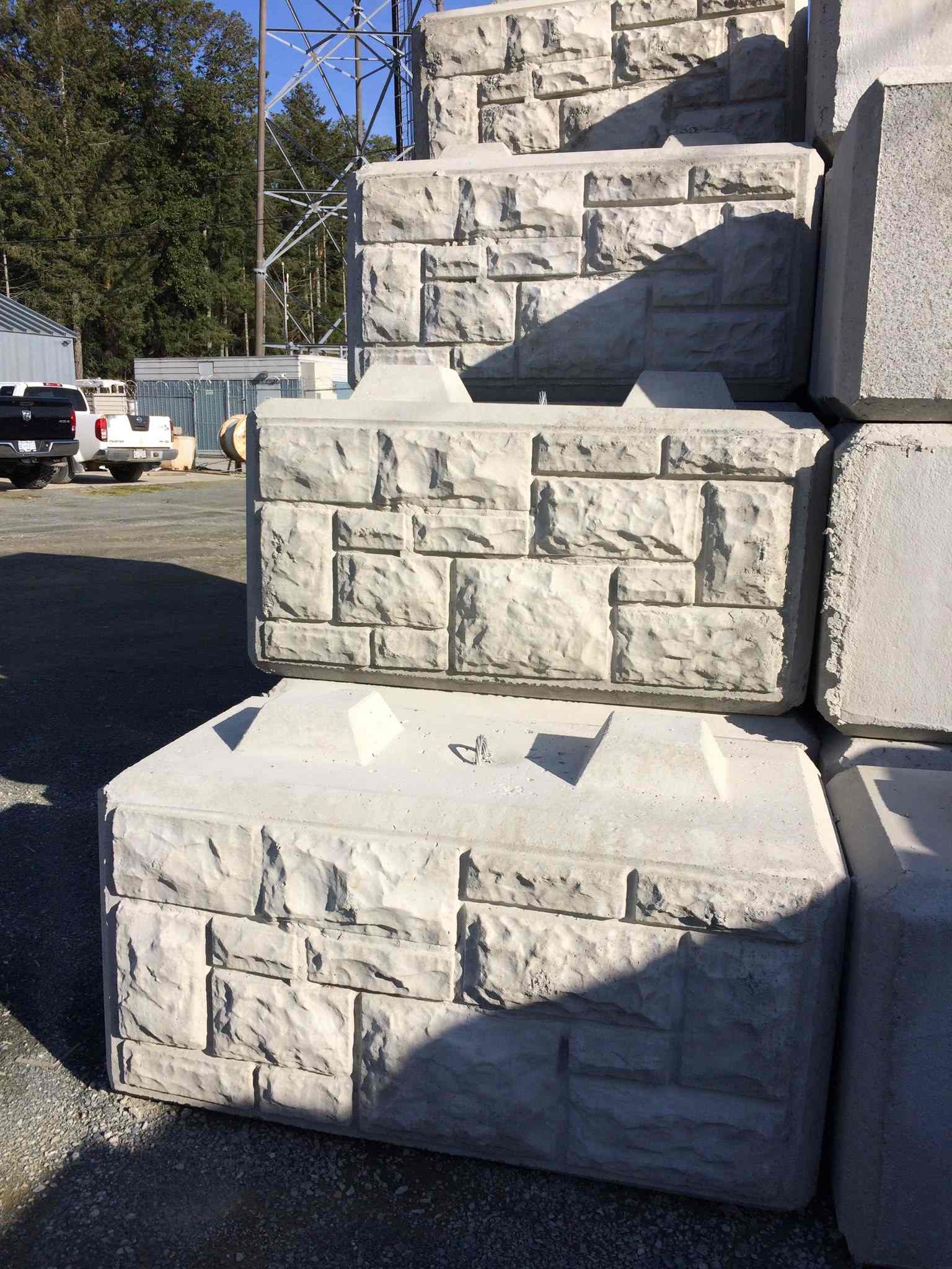 Lock Blocks – BEDROCK REDI-MIX